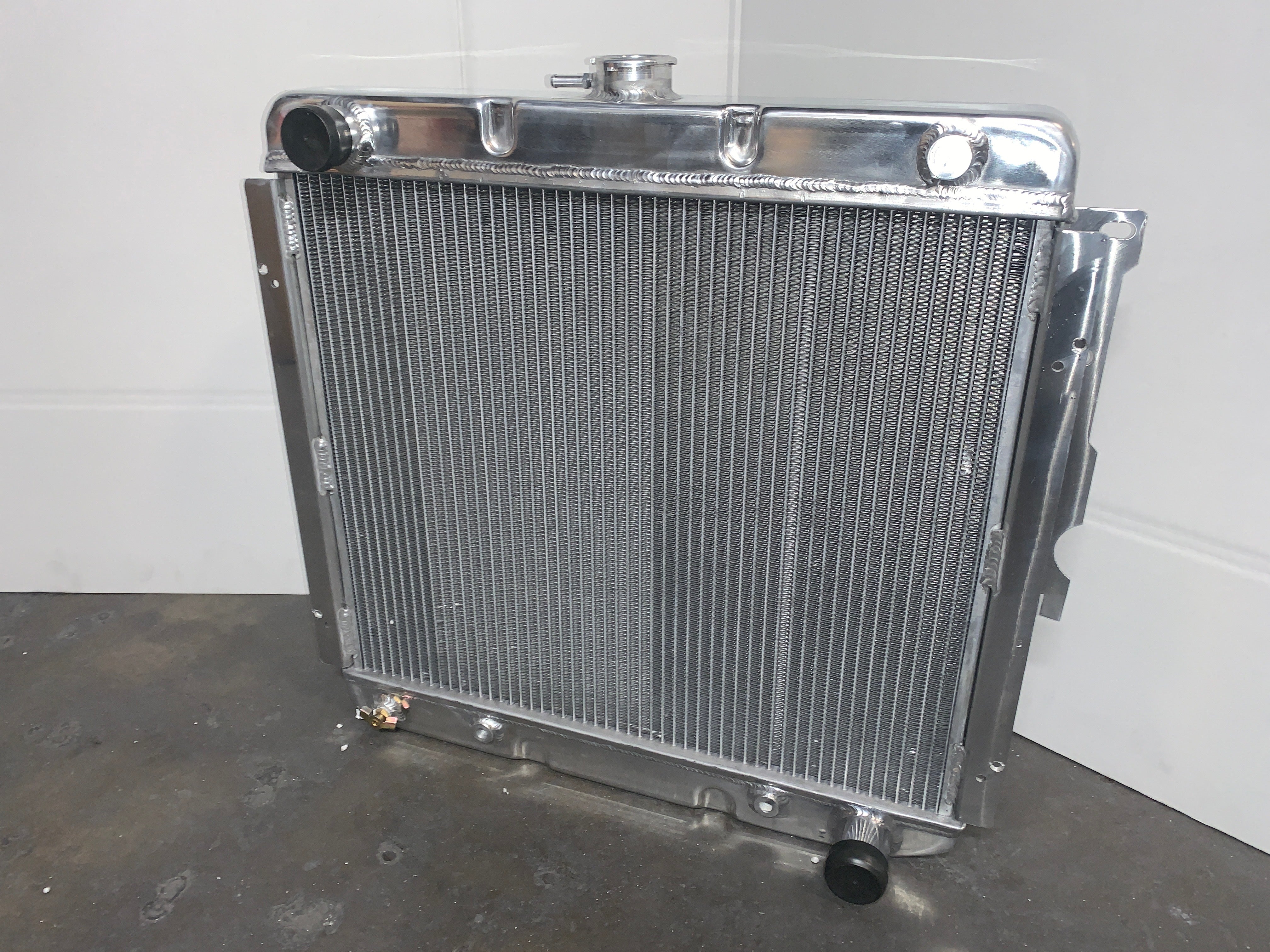 Scratch And Dent – Engineered Coooling Products